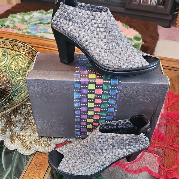 bernie mev. | Shoes | Bernie Mev Black And Gray Textured Heeled Boots ...